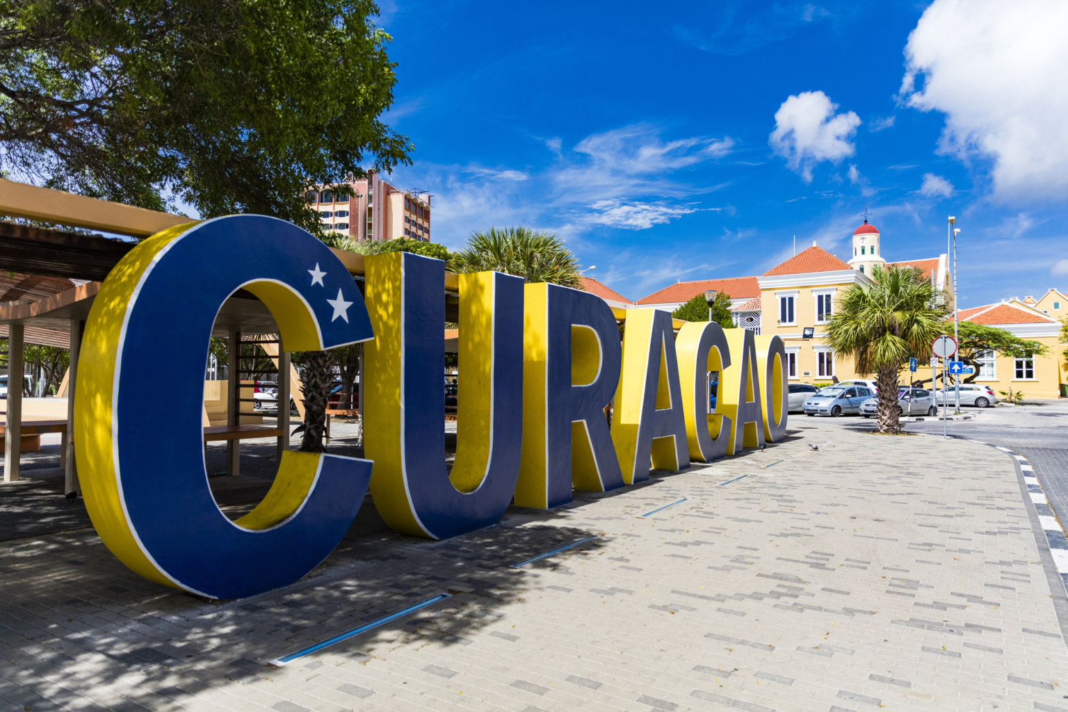 Curaçao – A Colorful Artistic Haven Caribbean Retreat