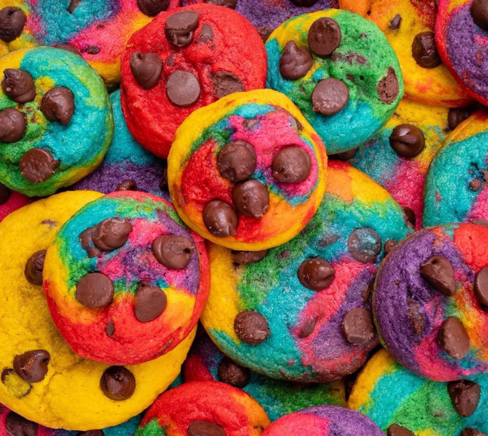 An Explosion of Colorful Treats Comes to Larchmont at Baked in Color ...