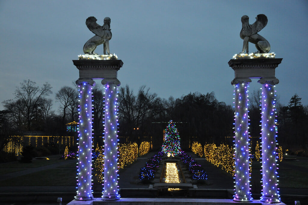Illuminated Holiday Experiences – Westchester Family