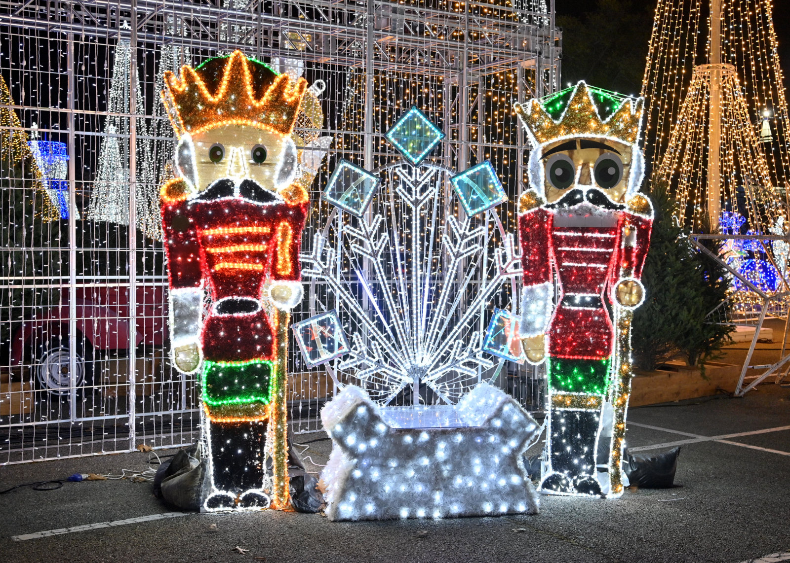 Holiday Magic at the Amaze Light Festival – Westchester Family